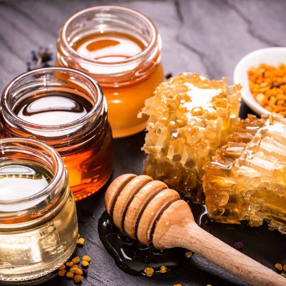 6 Honey Substitutes That Can Create Mouthwatering Desserts