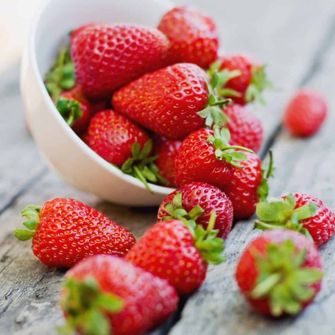 Keep Strawberries Fresh With 2 Genius Tricks