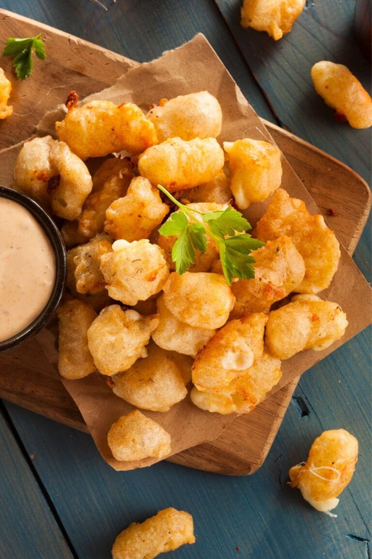 What Are Cheese Curds and How Should You Eat Them?