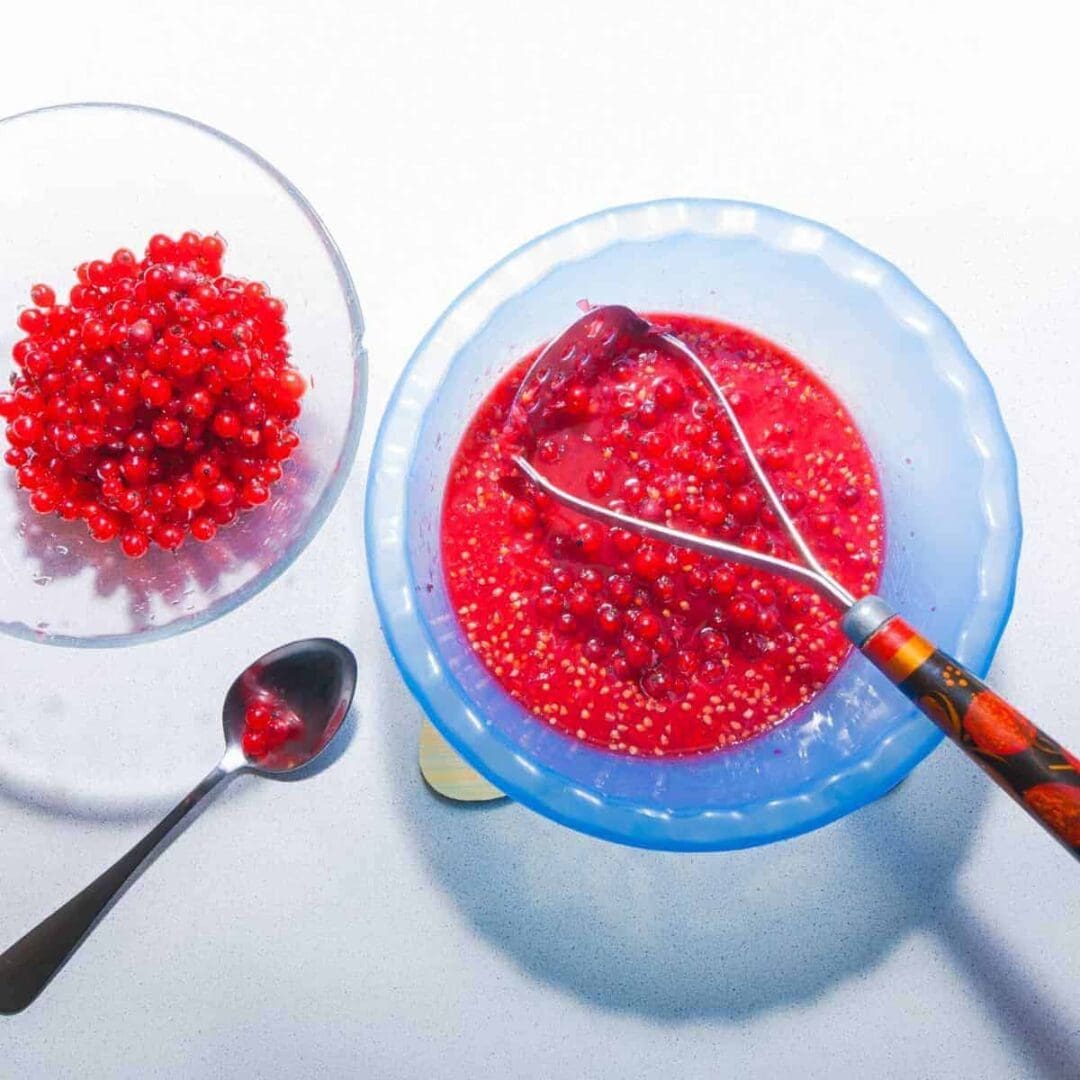 What Do Oysters Taste Like? Love 'Em Or Hate 'Em?