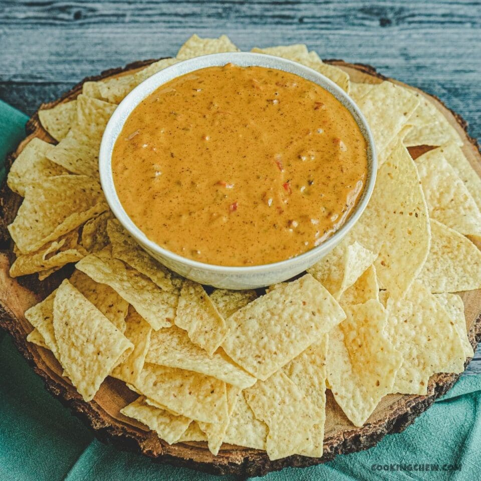 Chili Dip Recipe (With Velveeta Cheese)
