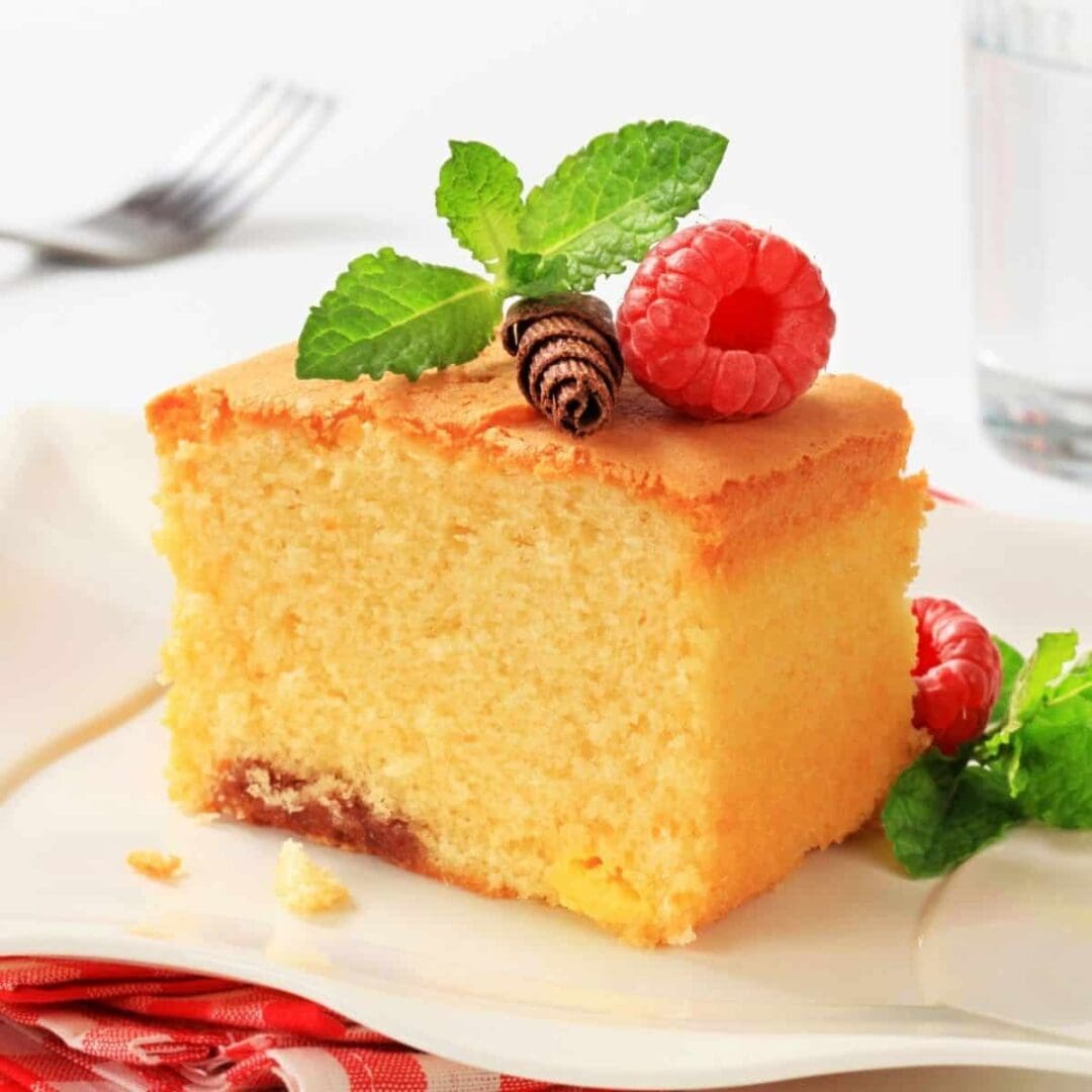11 Pretty Freakin’ Great Sponge Cake Recipes You Should Bake Now!