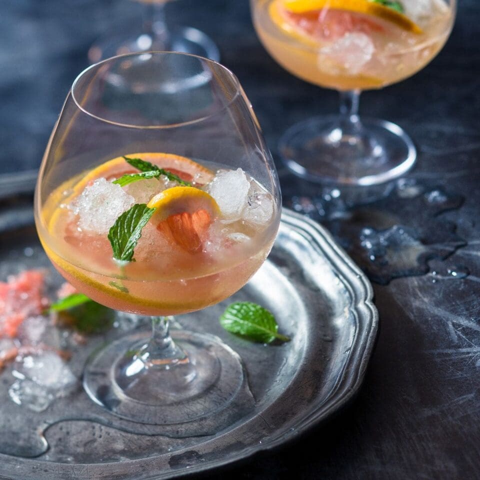 21 Best Cognac Cocktails: Amazing Drinks Everyone Will Love!🍸