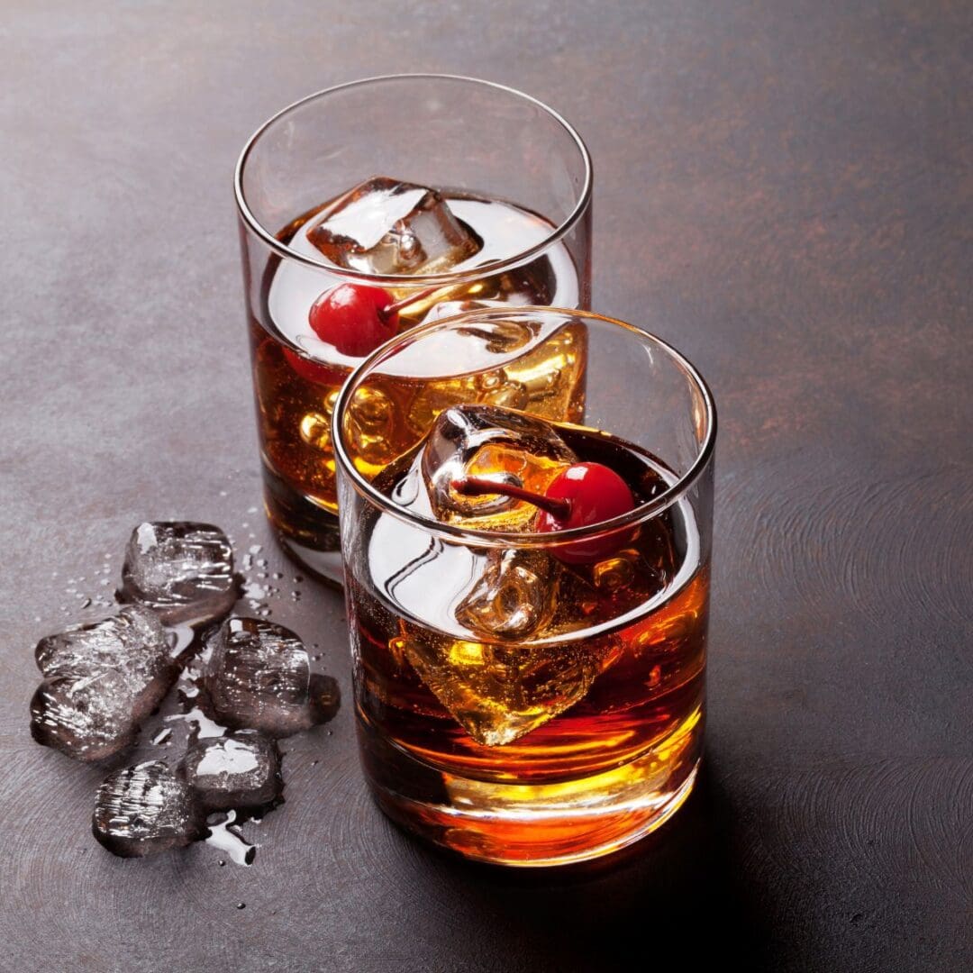 21 Sensational Spiced Rum Cocktails: Mix Up Your Happy Hour! 😋🍹