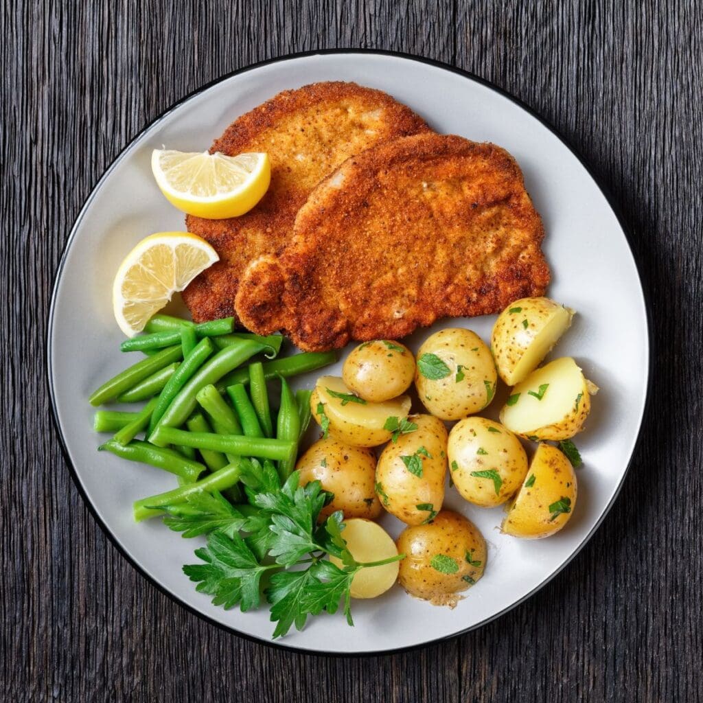 17 What To Serve With Pork Schnitzel: 17 Best Delicious Sides!🍴