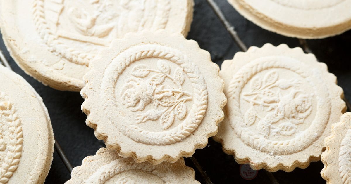 21 Authentic Vintage Cookies