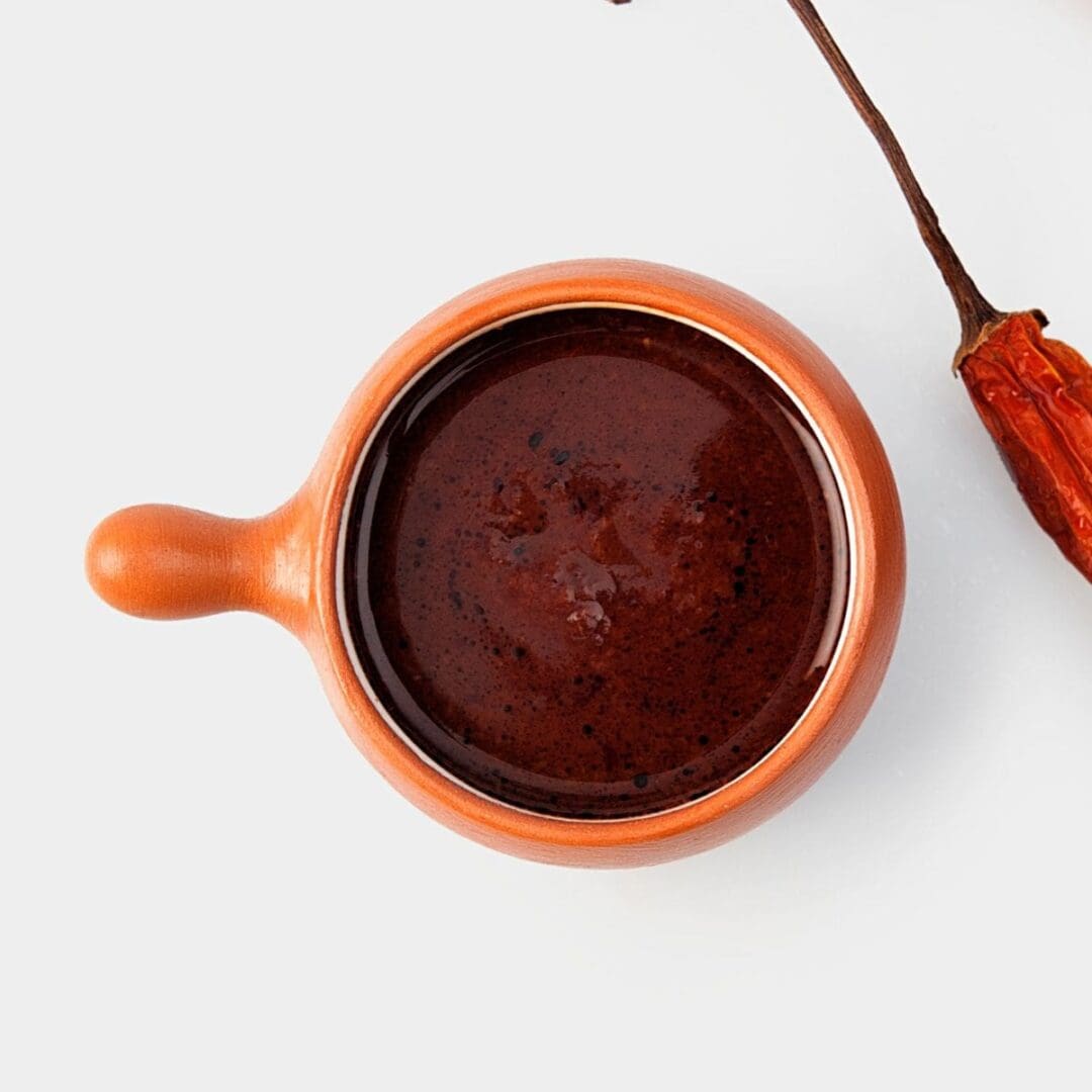 11 Best Peruvian Sauces: Sweet, Spicy, Creamy, & More!