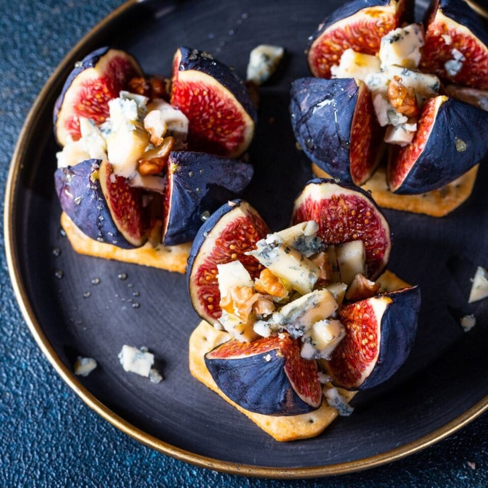 42 Blue Cheese Appetizers: Fun & Tasty Starters!