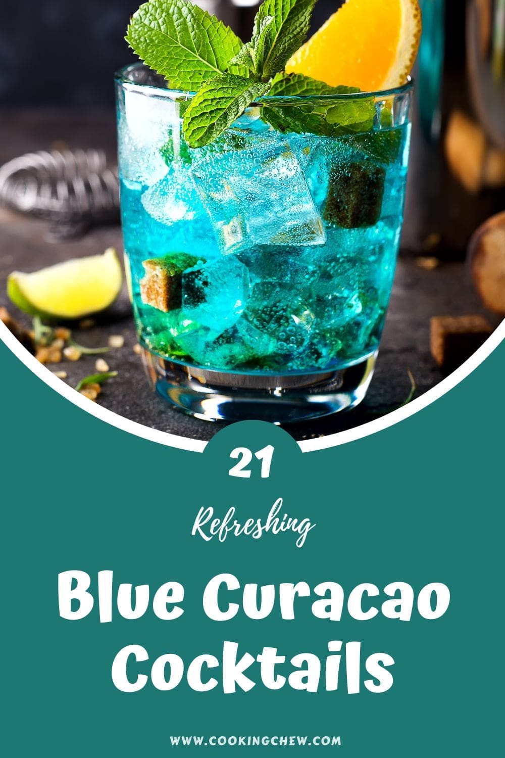 21 Refreshing Blue Curacao Cocktails To Try 🍸