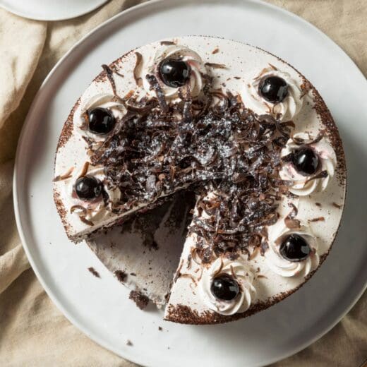 42 Decadent Cake Recipes To Get Your Sweet Fix 🎂
