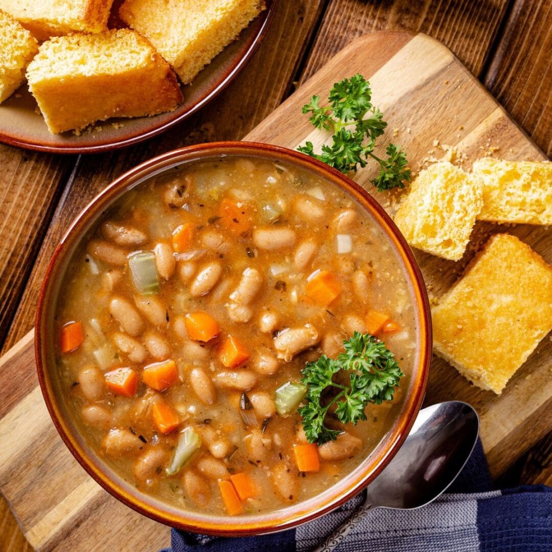What To Serve With Beans And Cornbread: Best Side Pairings