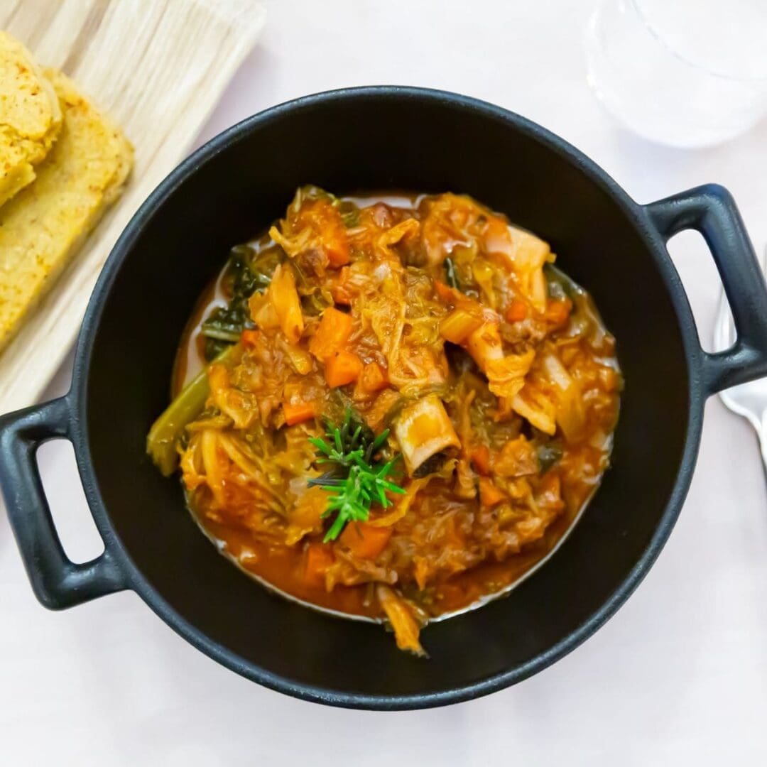 33 Recipes That Use Bay Leaves: Rich, Savory & Delicious 🌿