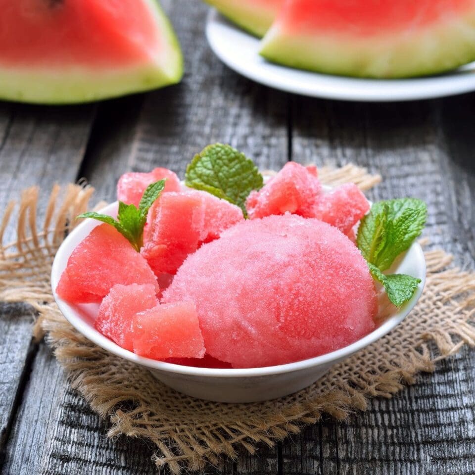 25 Best Yonanas Recipes (Sorbets, Ice Cream Pies & More!) 🍧