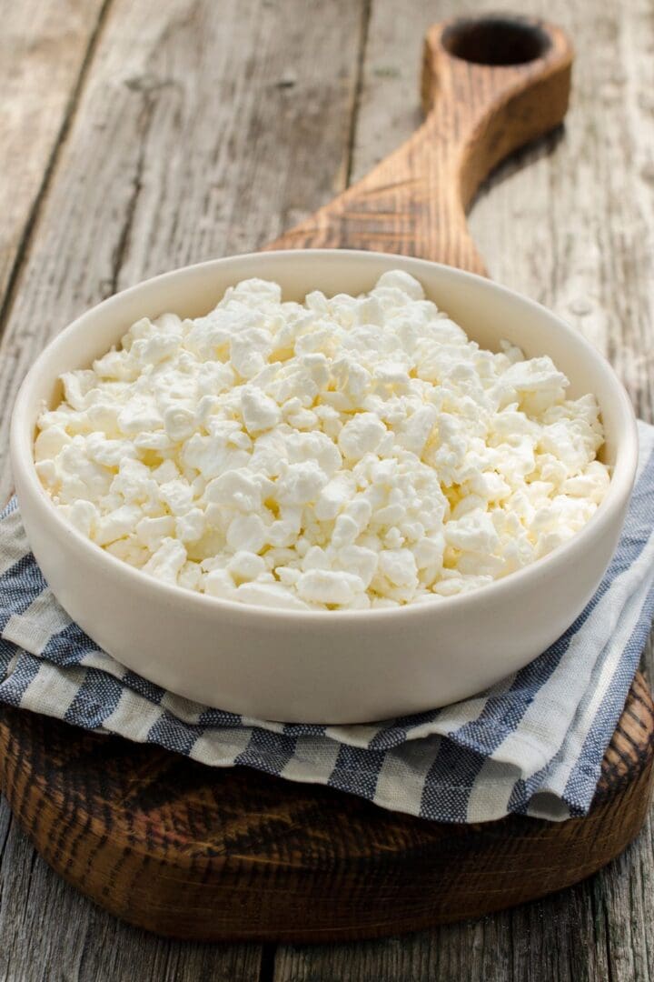 How To Store Cottage Cheese (Plus Stay-Fresh Tips)