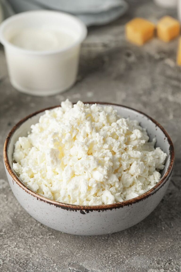 How To Store Cottage Cheese (Plus Stay-Fresh Tips)