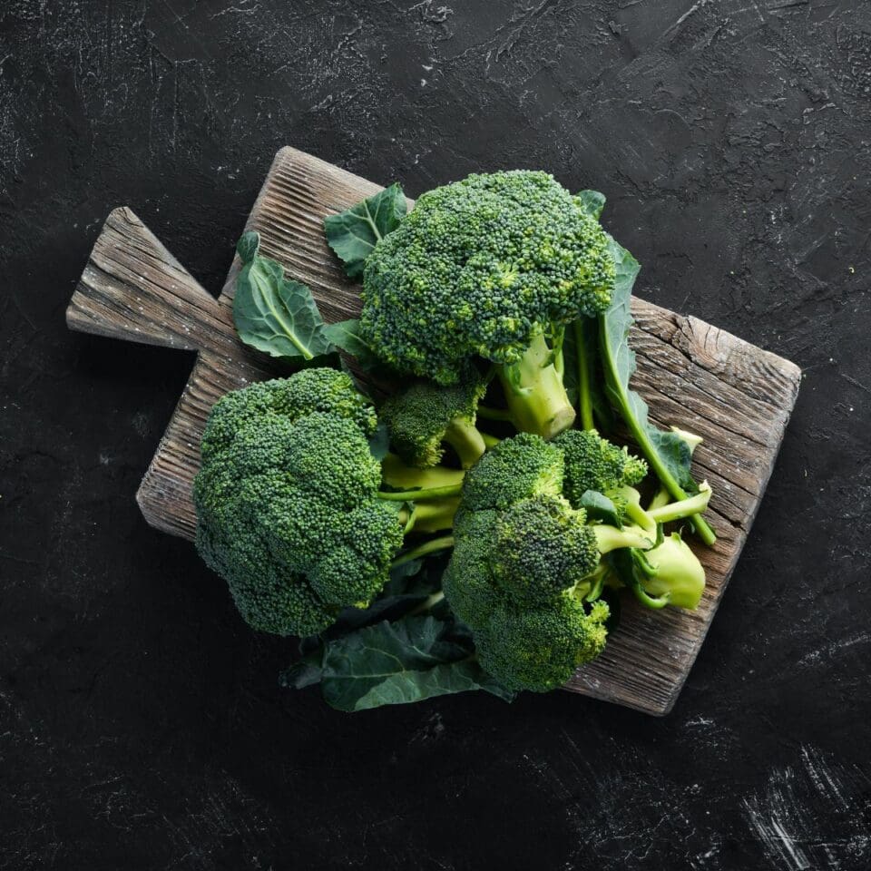 How To Tell If Raw Broccoli Is Bad (4 Simple Hacks)