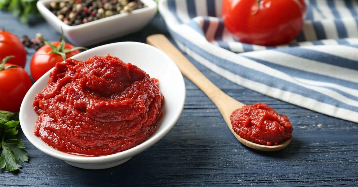 9 Tomato Paste Substitutes You Probably Already Have in Your Kitchen
