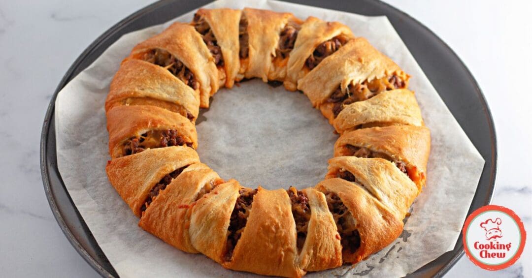 Easy Taco Crescent Ring Recipe for Parties and Family Dinners