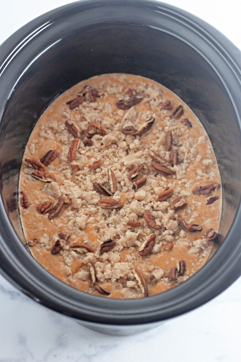 Crockpot Pumpkin Cobbler – Easy Slow Cooker Dessert